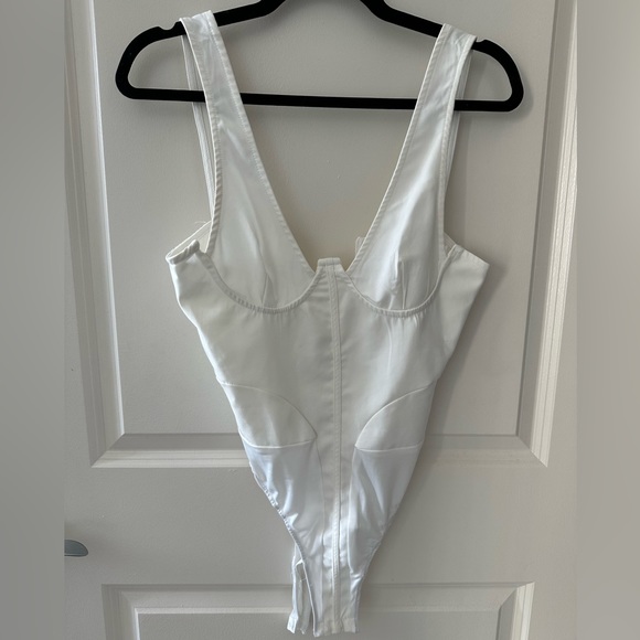 PrettyLittleThing | Tops | Pretty Little Thing Bodysuit | Poshmark